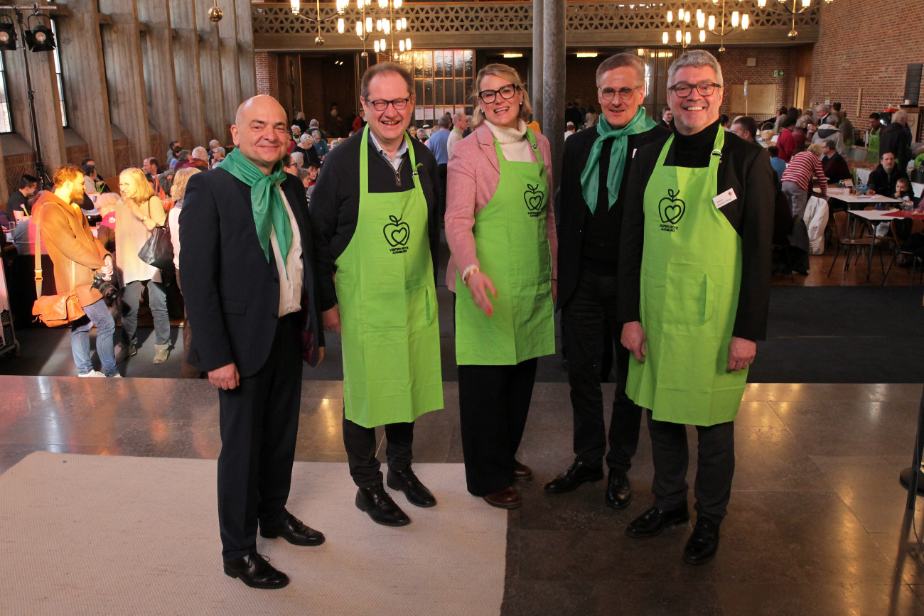 Wer steht hinter der Vesperkirche? | VESPERKIRCHE AUGSBURG